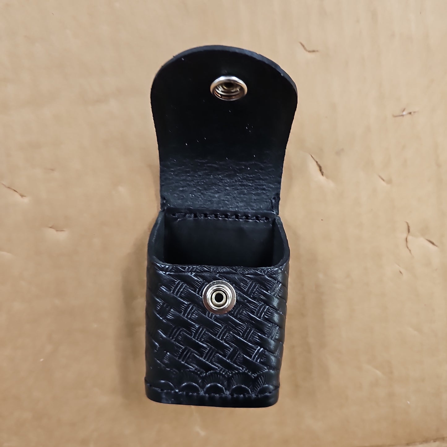 GLOVE/PAGER HOLDER: BLACK BASKETWEAVE LEATHER PAG-2 – GunCycle